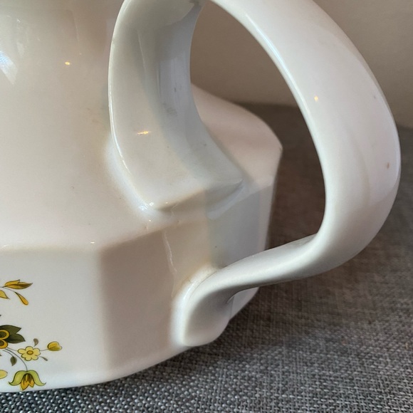 Mccoy | Kitchen | Vintage Mccoy Teapot With Yellow Green Flowers 97s ...
